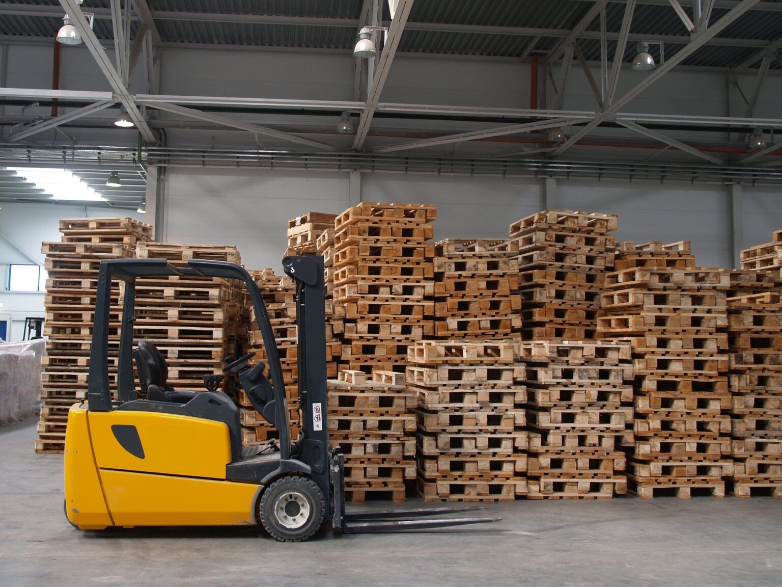 Choosing the Right Pallet for Your Business Needs